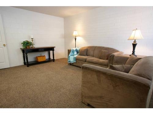 Cinnamon Tree Apartments Pictures - LiveSomeWhere